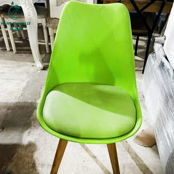 Ghế Cafe Eames Cũ Chân Gỗ Đẹp 95%